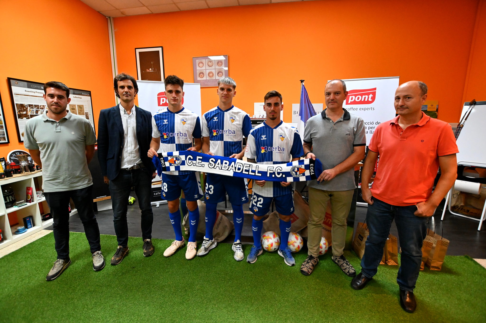 Pau Víctor, Alex Sala y Alberto Fernández, presentados oficialmente en ...